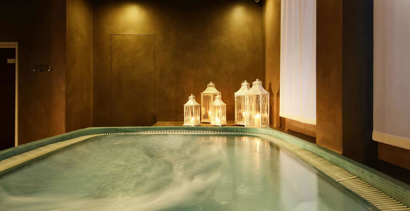 Prenota Hotel Savoy Palace con Spa a Gardone Riviera sul Garda