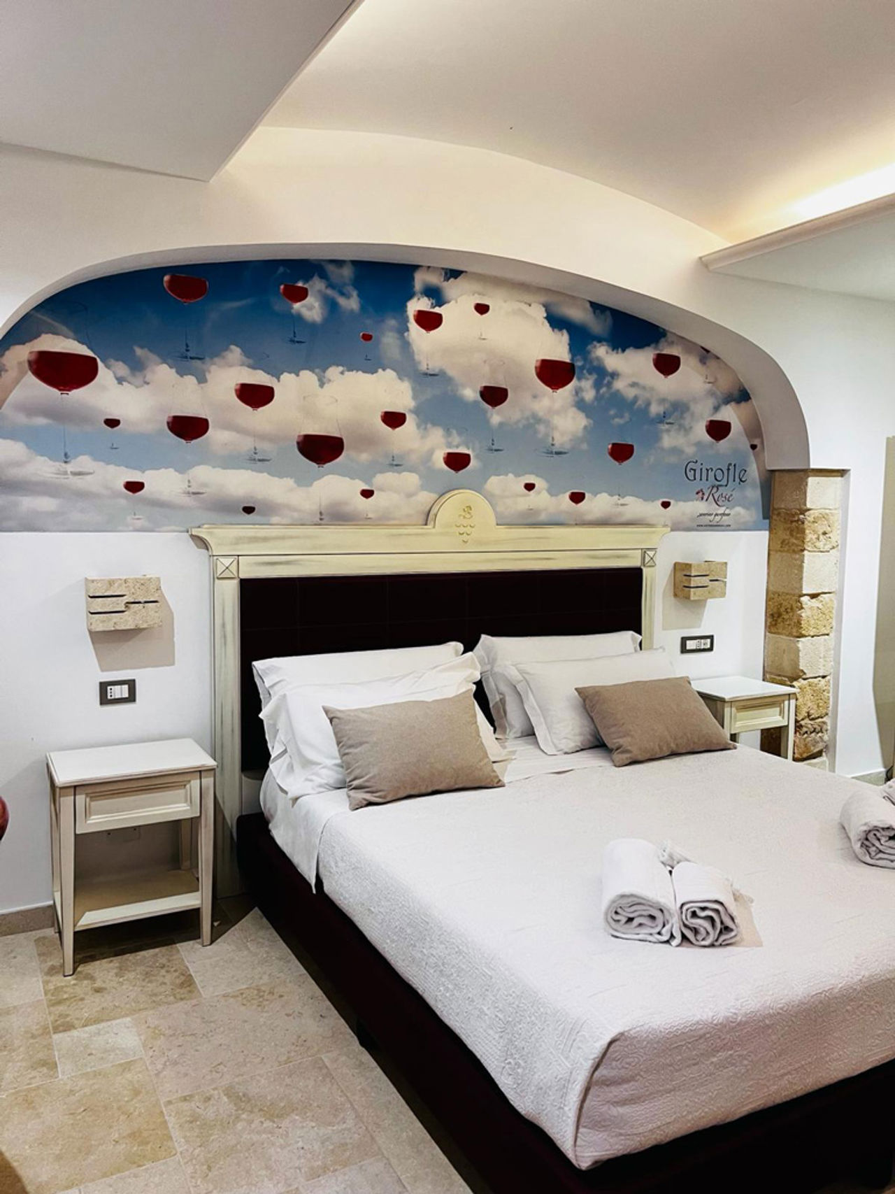 Discover the Comfort room of Relais Porta del Sud near Ostuni