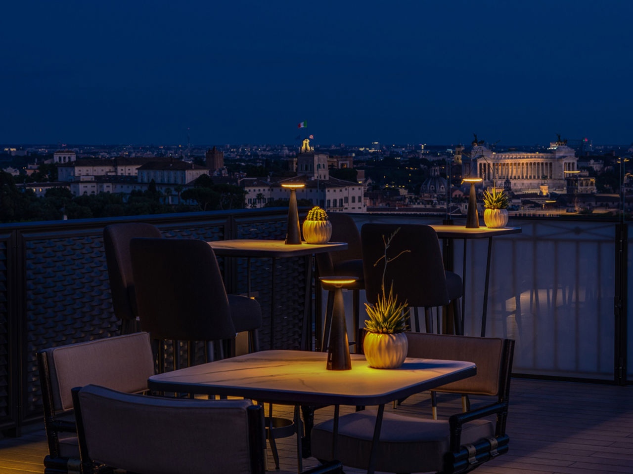 Discover Rome with Roberto Naldi Collection