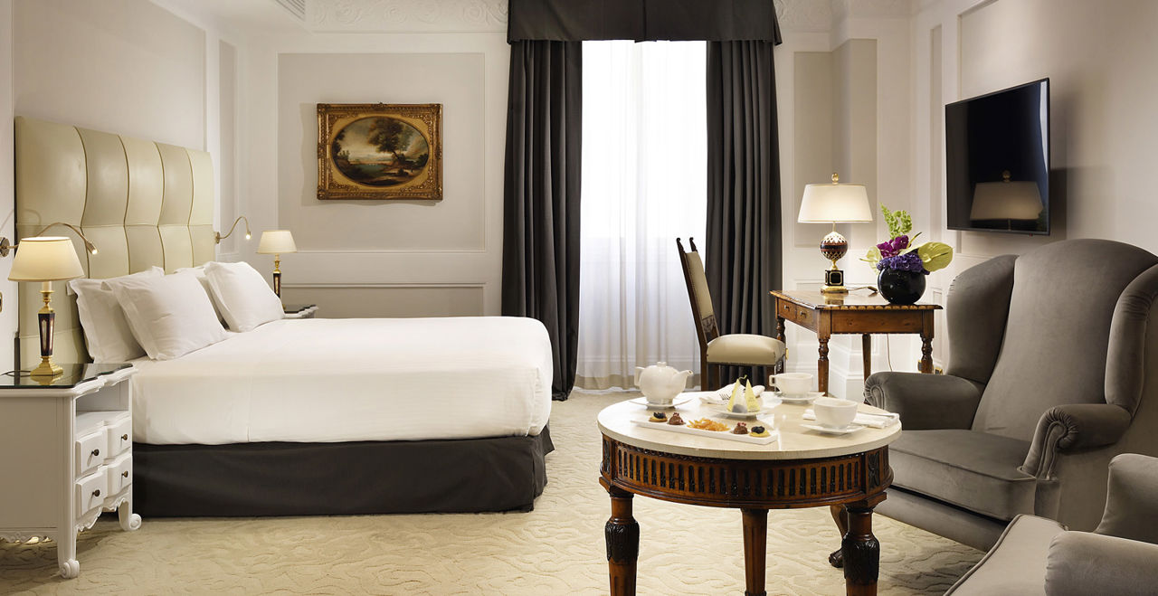 Book now Splendide Royal Roma, charme hotel in Rome