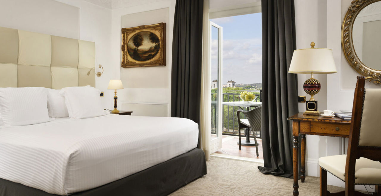 Choose Hotel Splendide Royal Roma, luxury hotel in central Rome