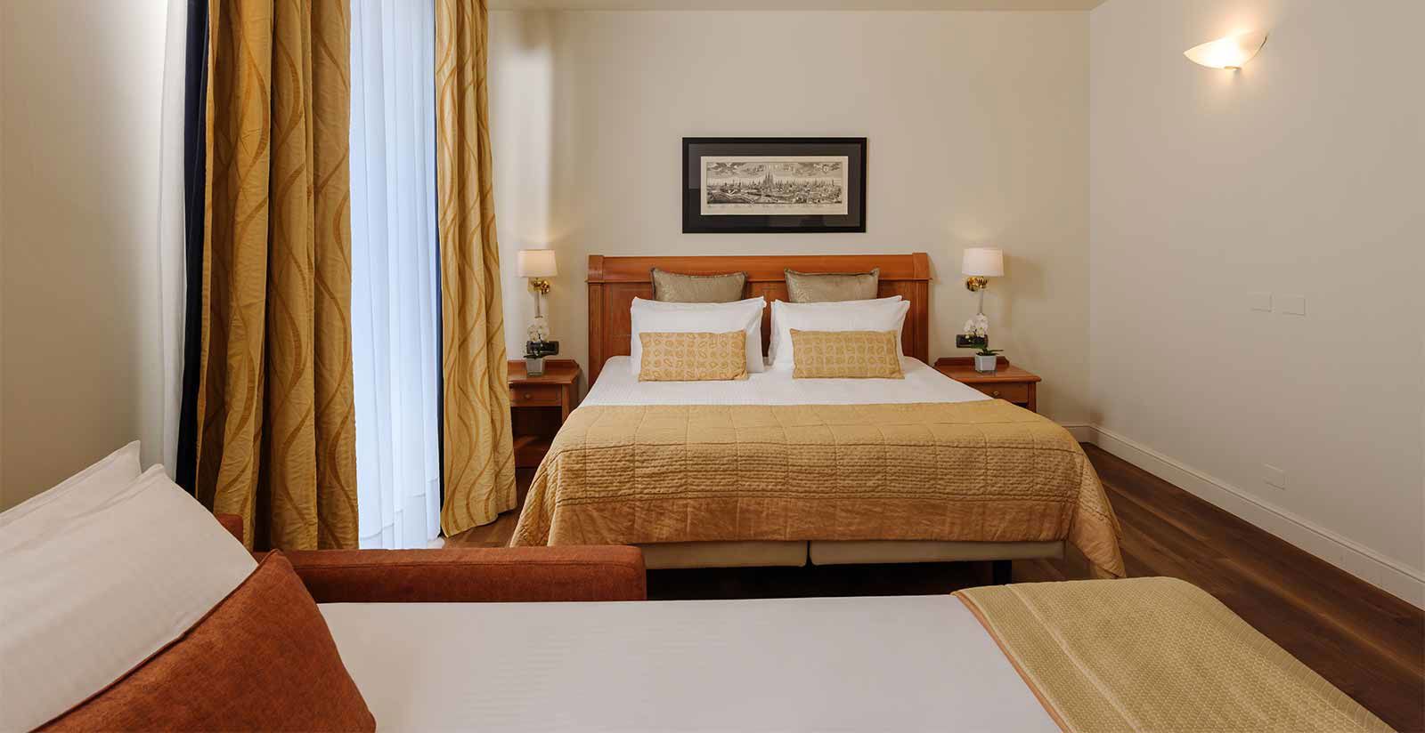 Choose the Grand Superior of Hotel Dei Cavalieri in Milan centre