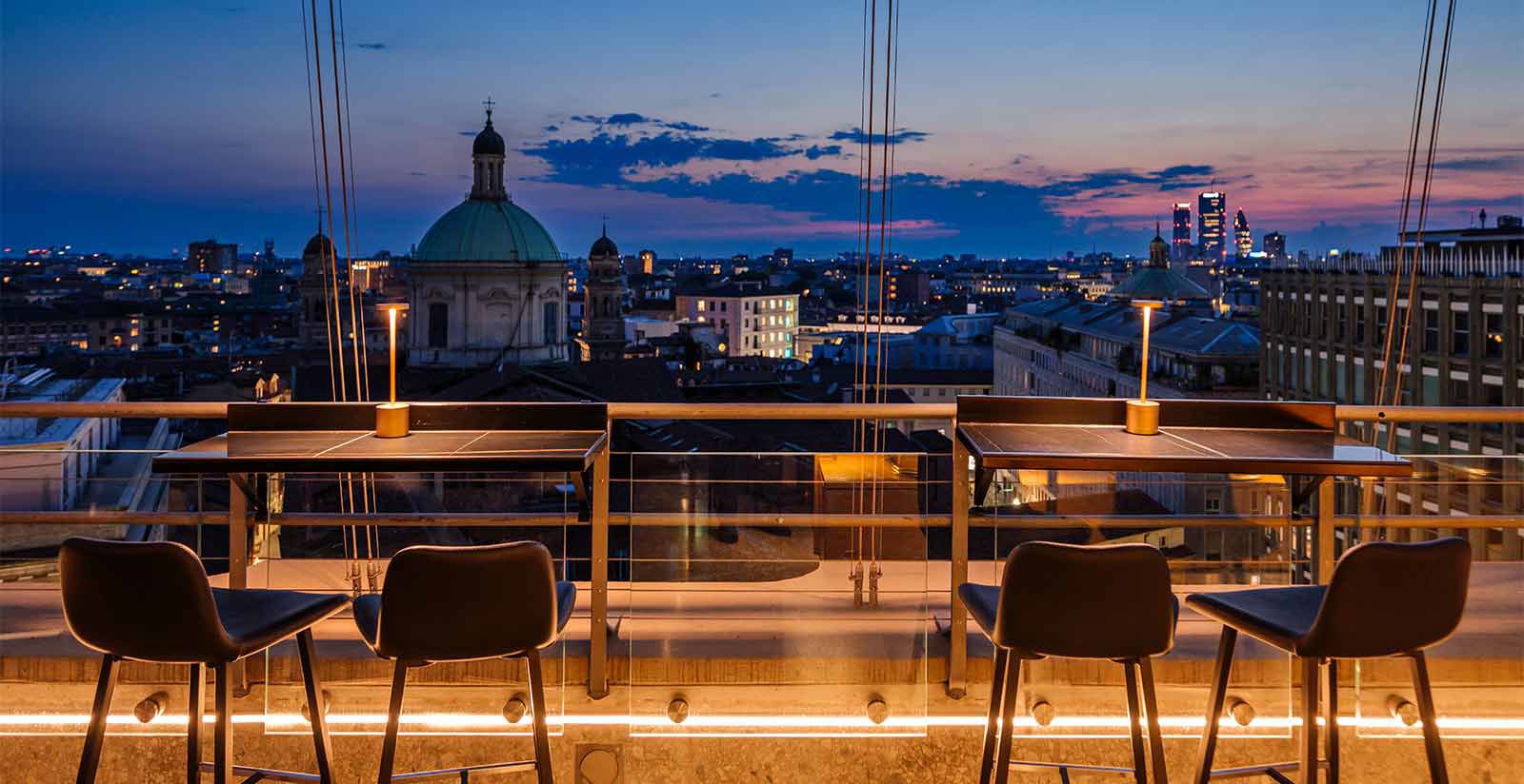 The Roof Bar & Restaurant Milano 7