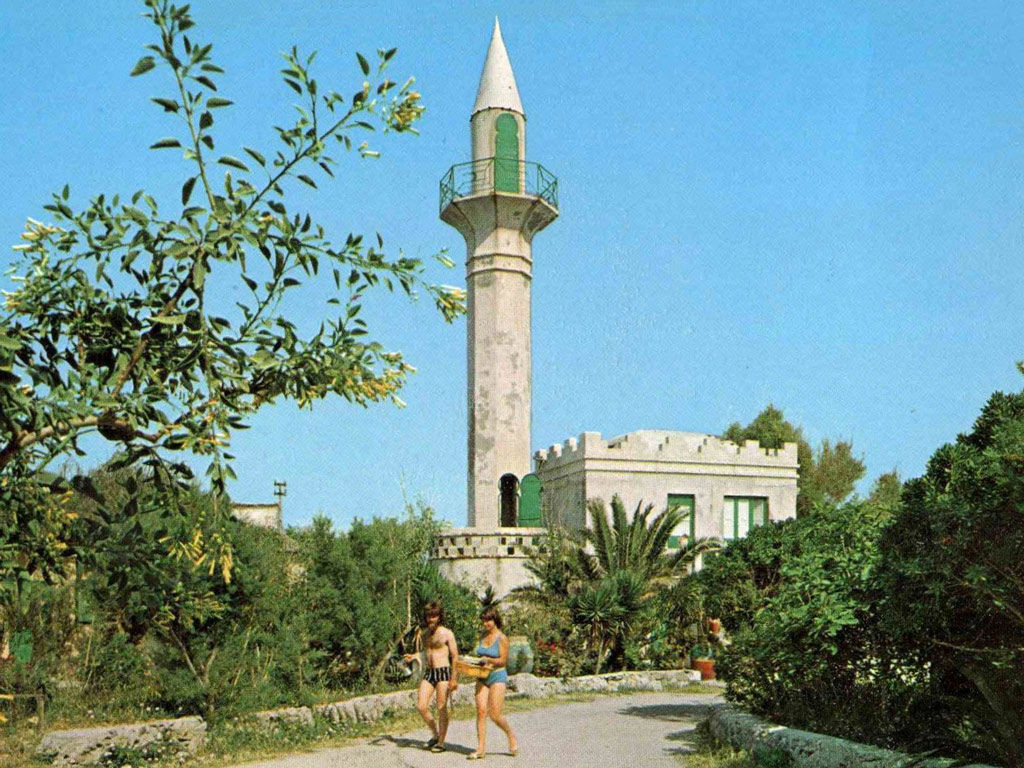 Discover the history of Hotel Minareto in Syracuse