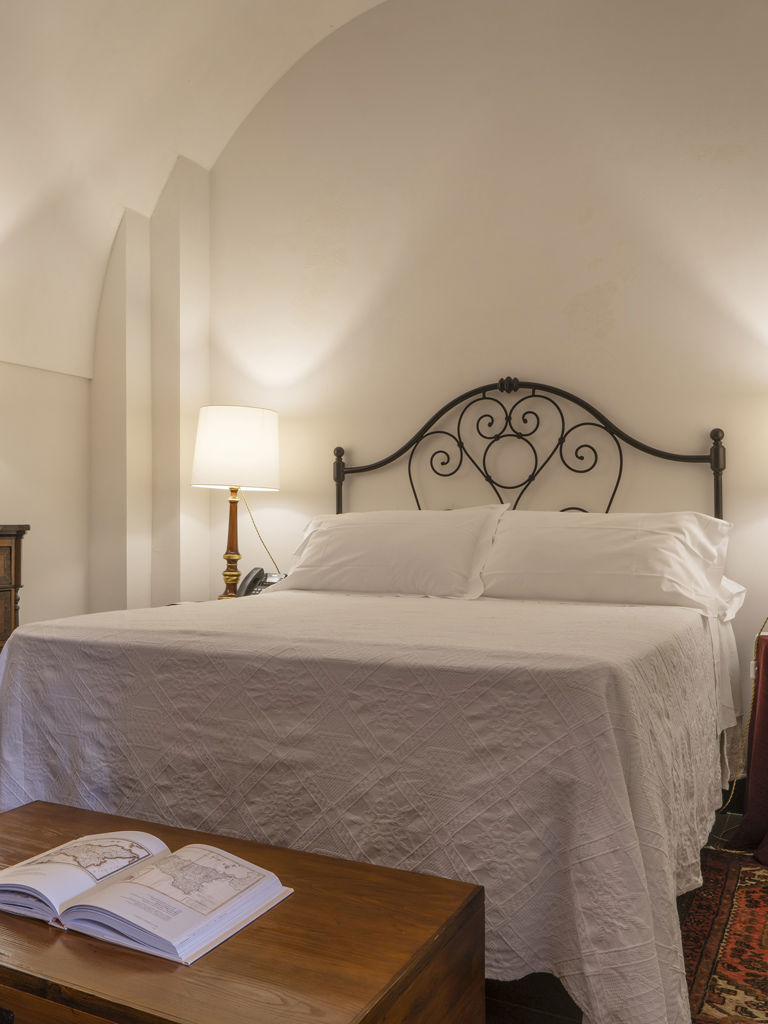 Discover the rooms and suites of Eremo della Giubiliana in Ragusa