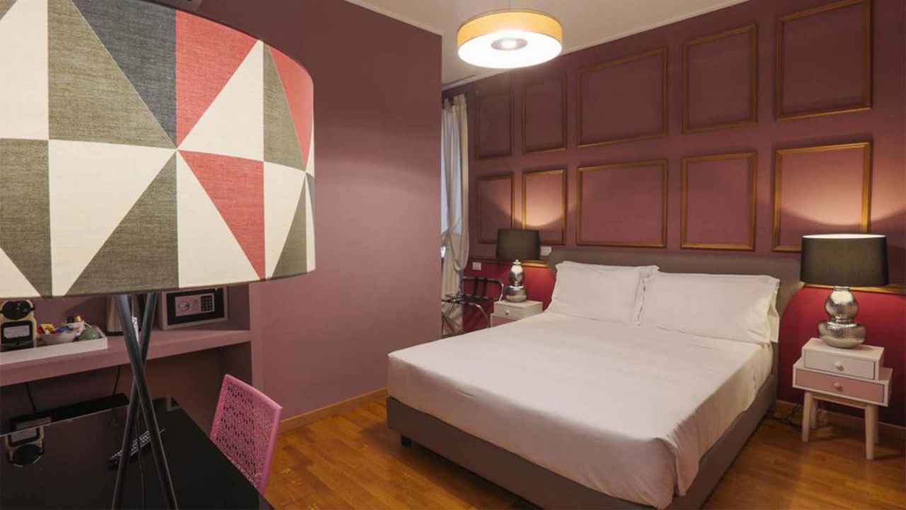 Discover the rooms of DEM Hotel in Rome center