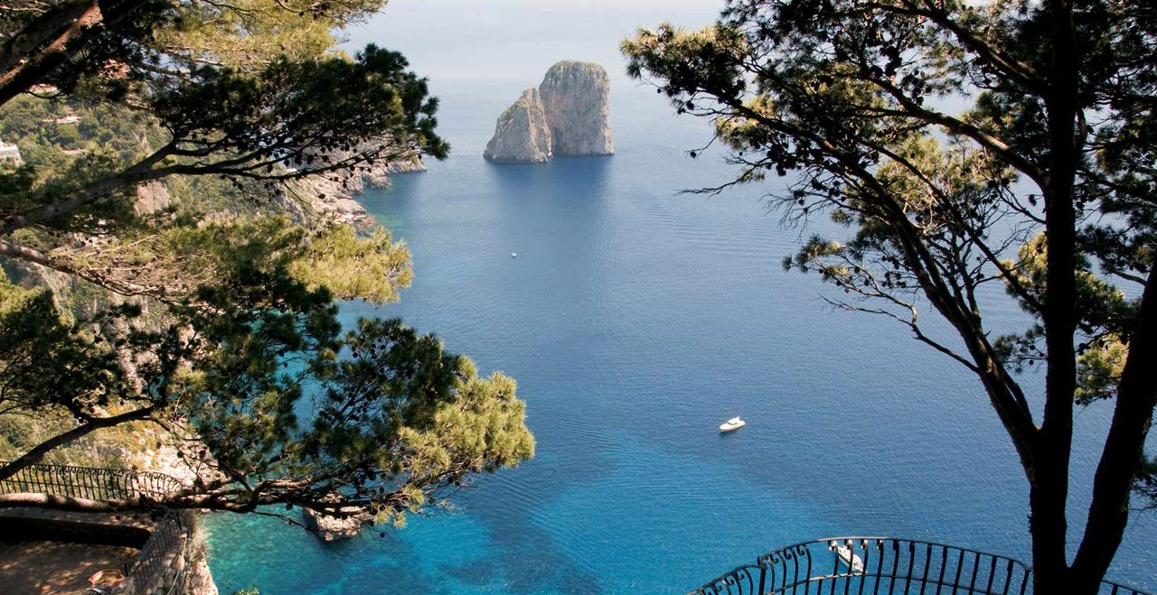 Excursions to Capri Island | Grand Hotel Moon Valley