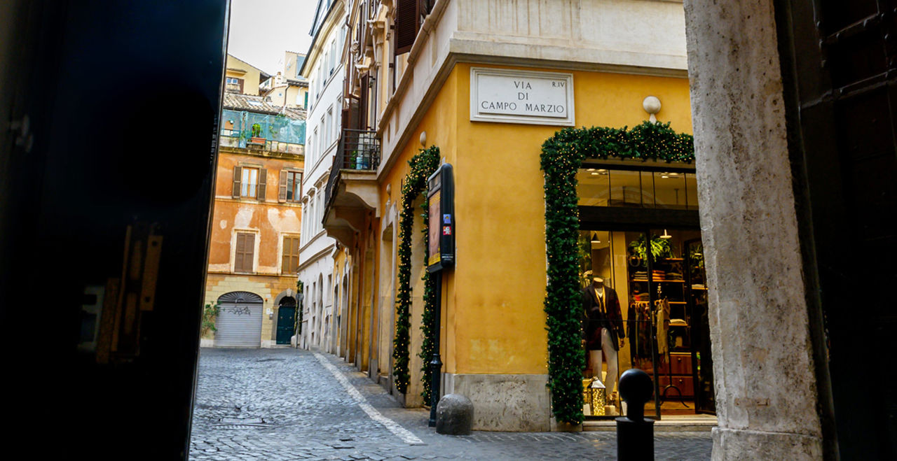 Find out how to reach Hotel Il Campo Marzio in central Rome