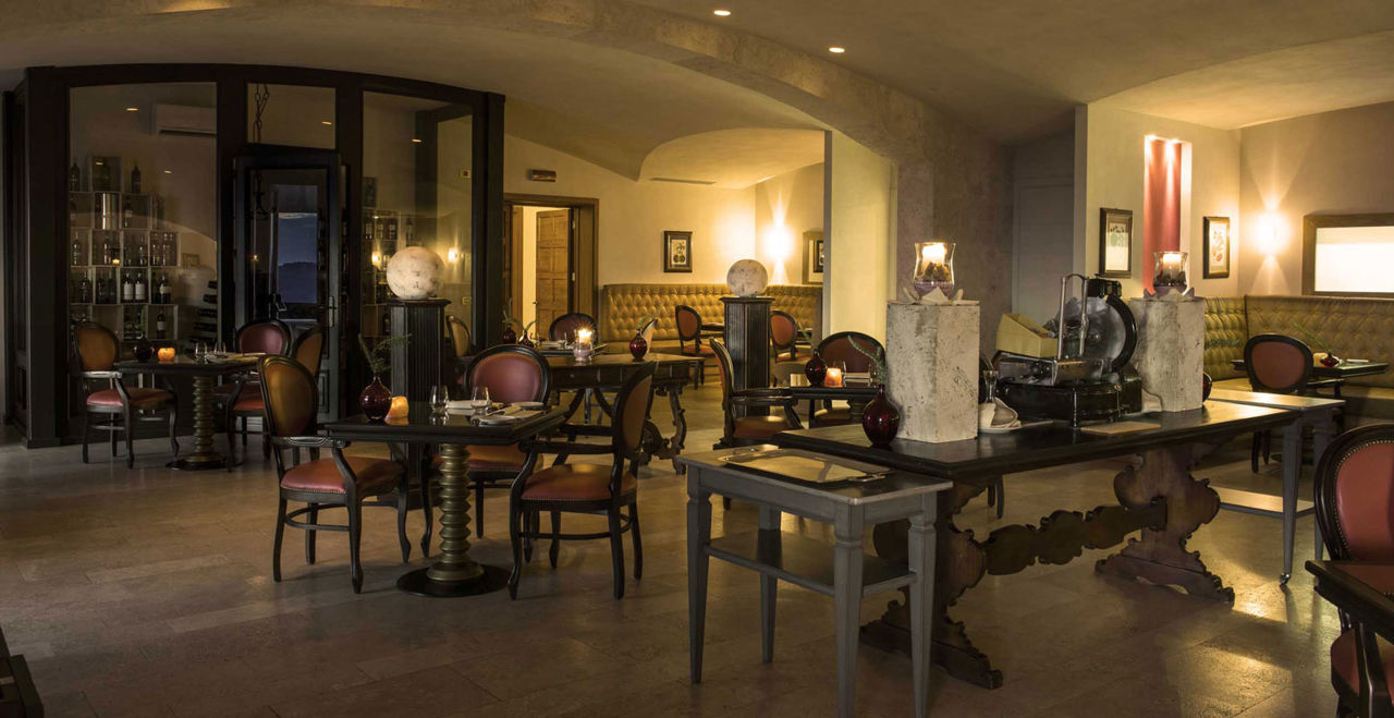 Do not miss the Italian Gastronomy of Settimo Senso Restaurant