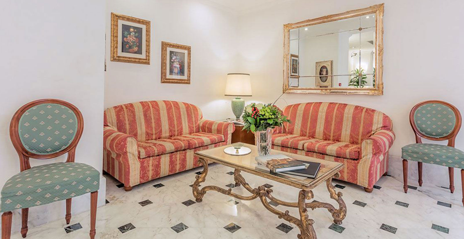 Prenota Luce Hotel nel centro di Roma dal Sito Ufficiale