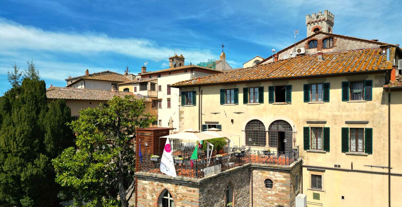 Discover the charm of Palazzo Leopoldo, hotel Radda in Chianti