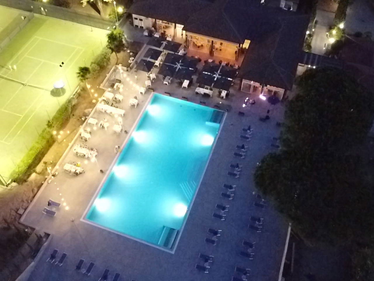 Choose Il Pelagone, resort with pool in Tuscany