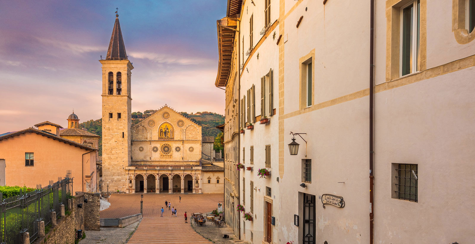 Discover how to reach Hotel San Luca in the historical center of Spoleto