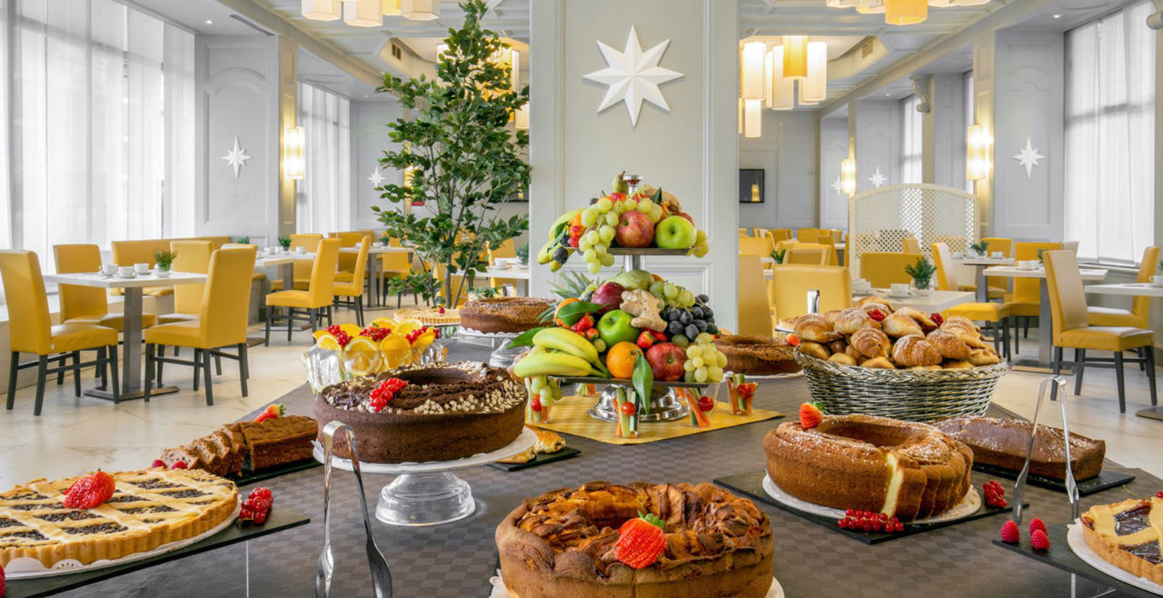 Discover the Restaurant Grays' of Grand Hotel Fleming in Rome