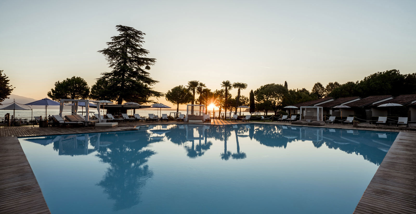 Discover Splendido Beach Club of Splendido Bay Luxury Spa Resort Hotel