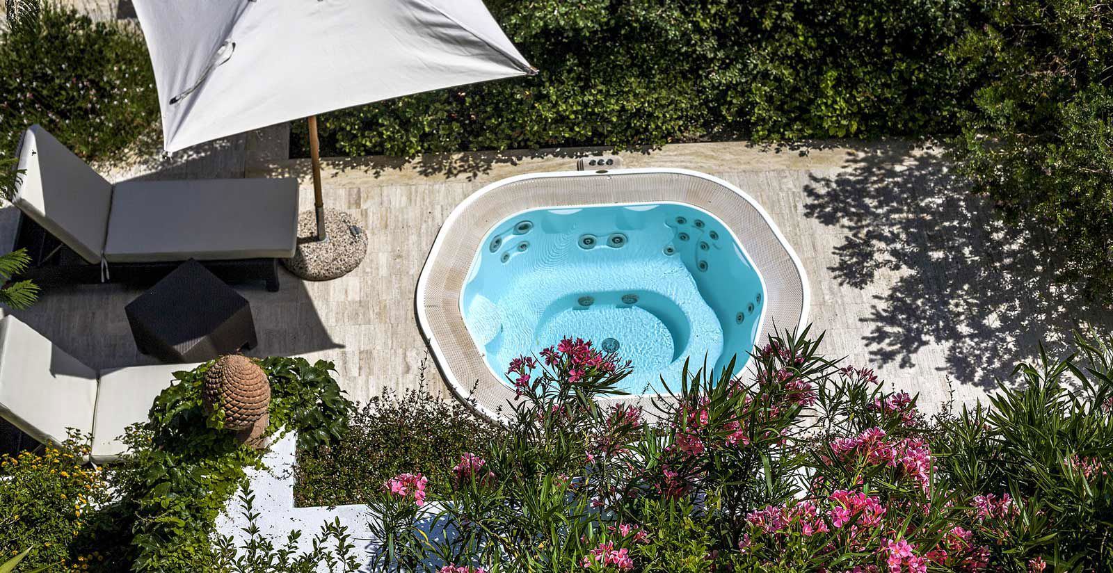 Open Plan Suite with Jacuzzi at Botania Relais & Spa in Ischia