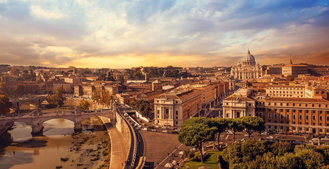 The Couper Colonna is the ideal place for visiting Rome