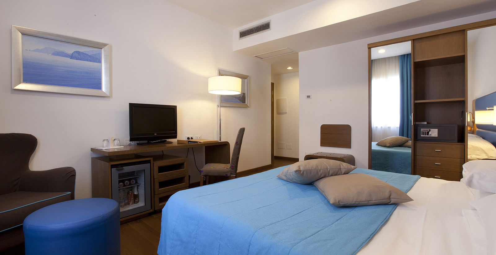 Check out the Comfort room at Hotel Plaza in Sorrento