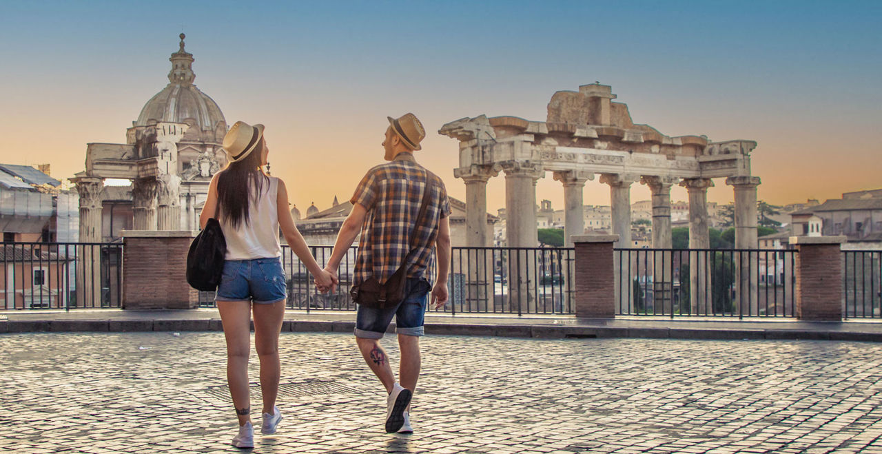 For your romantic escape in Rome choose Palazzo Navona