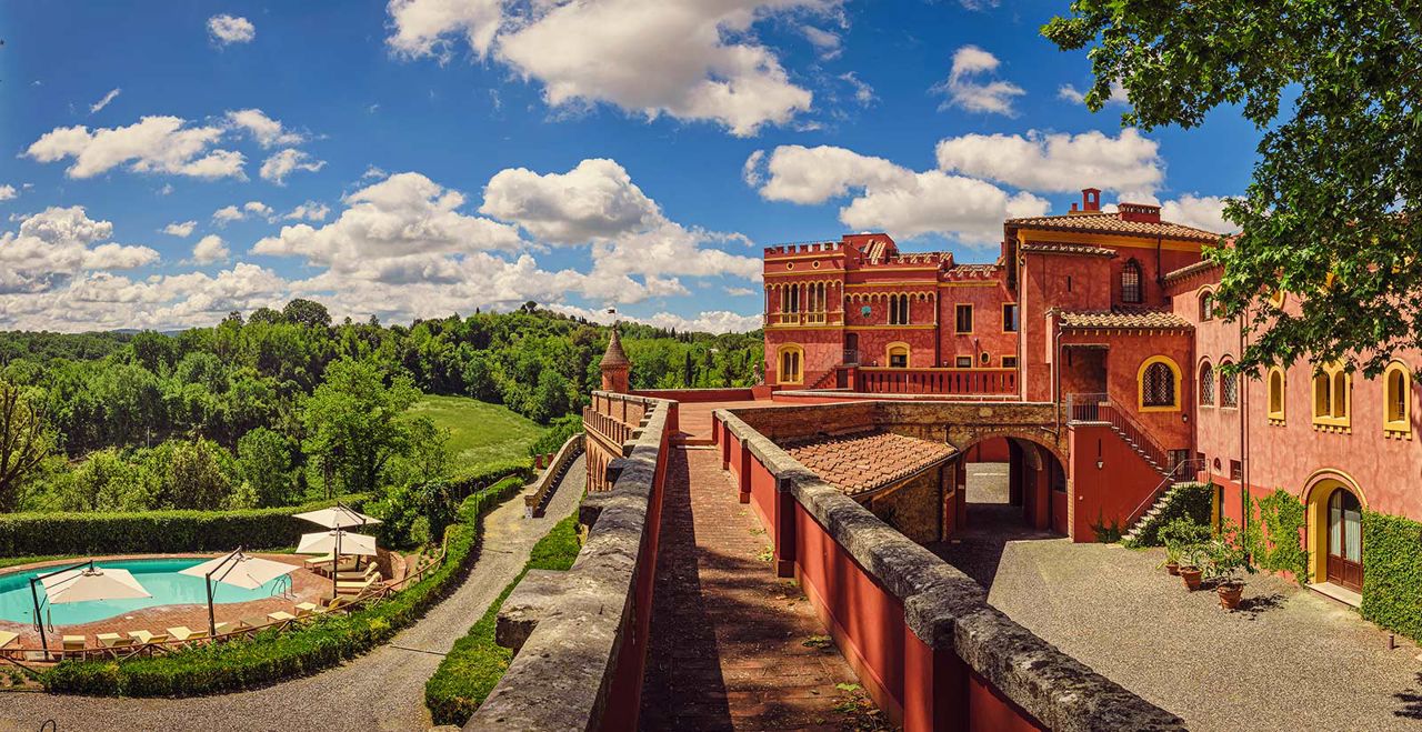 Discover Il Castello di San Ruffino, in Tuscany in the nature