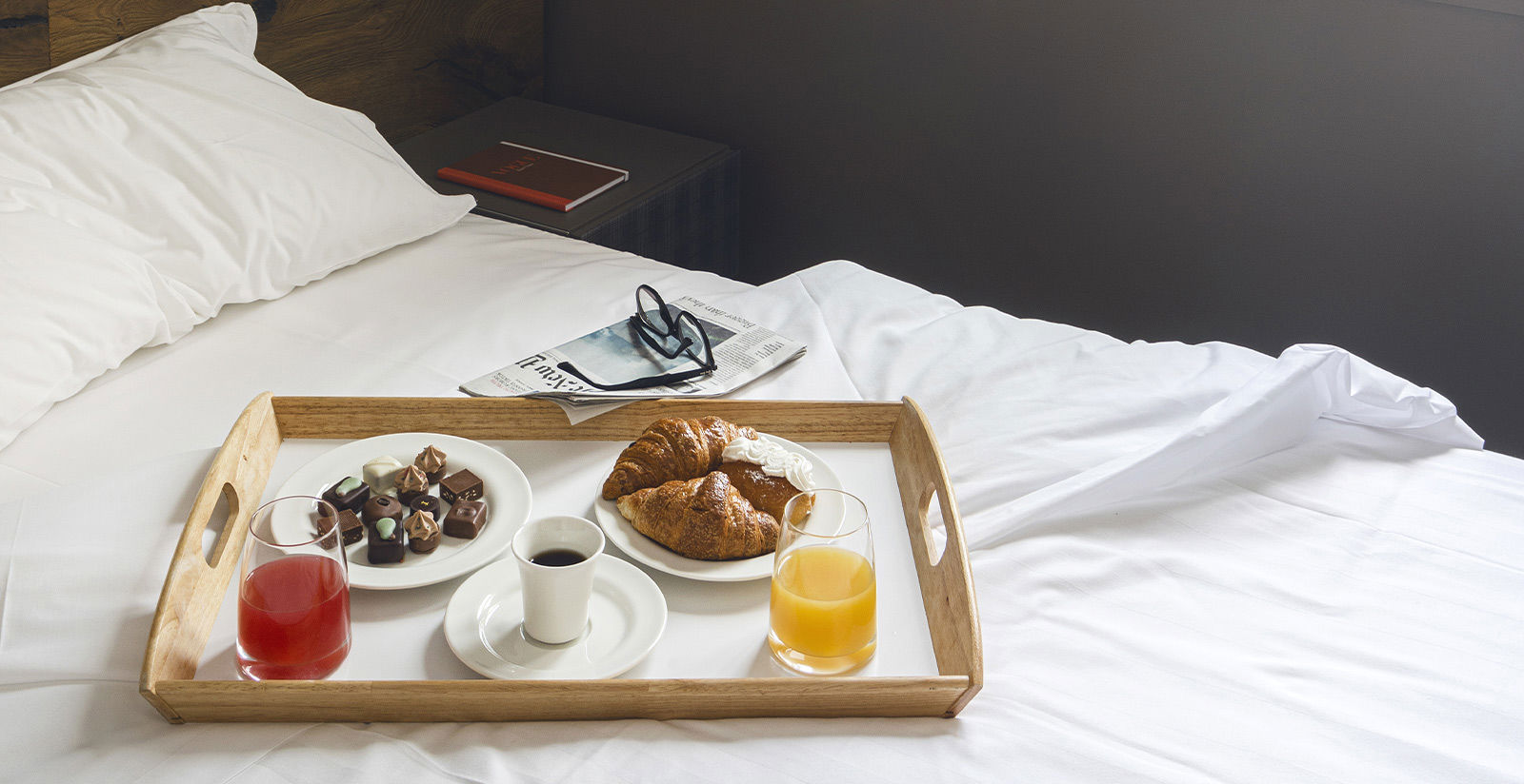 Discover the Open Suite with terrace of Hotel Regno in Via del Corso, Rome