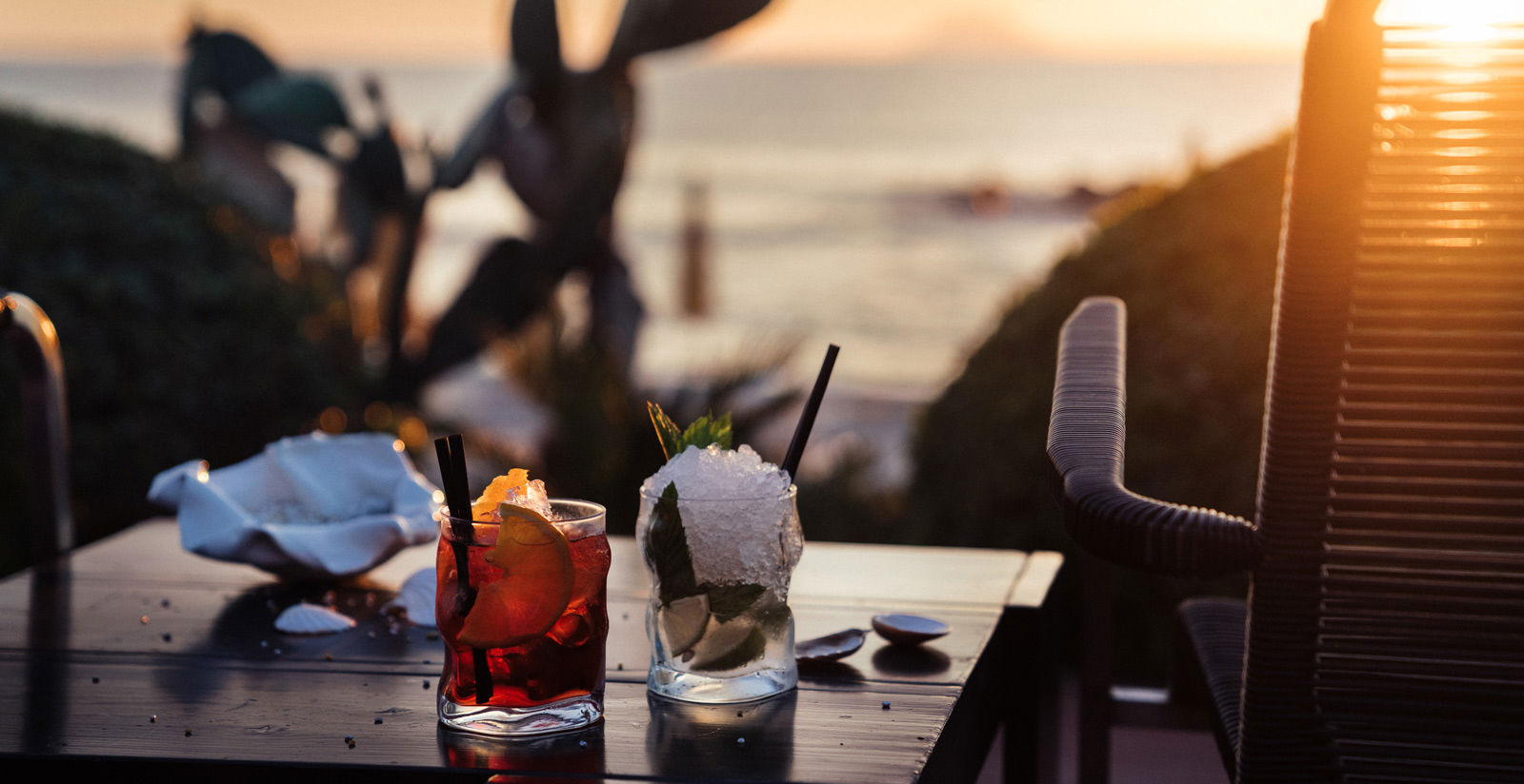 Discover the Sunset terrace bar at Baia del Sole in Capo Vaticano
