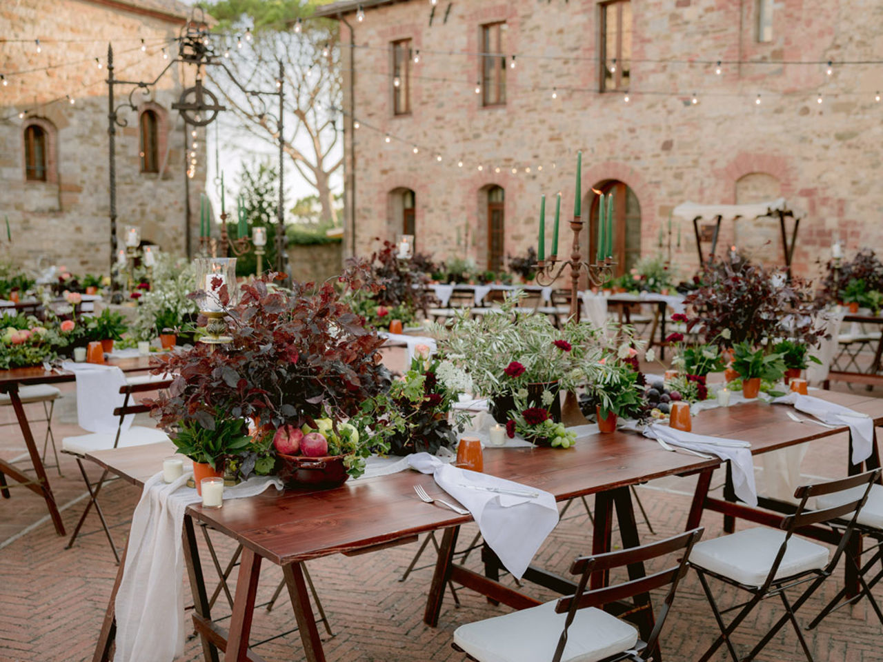 Organize your Wedding Reception in Tuscany at Castel Monastero Resort