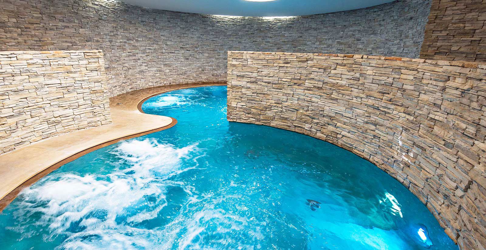 Find out the activities that you can do at Castel Monastero in Siena