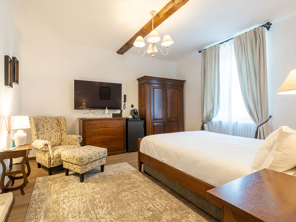 Discover the Castrum Relais suites in Castelrotto in Valpolicella